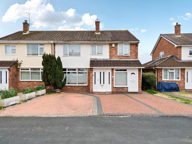 4 bedroom semi detached house for sale