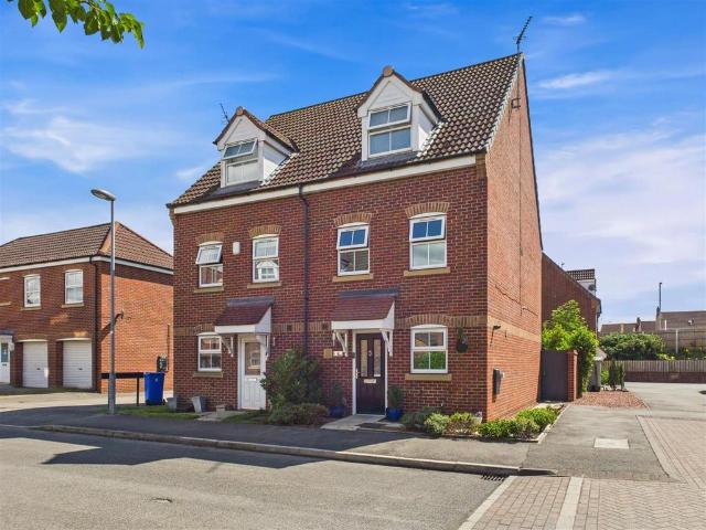 4 bedroom semi detached house for sale
