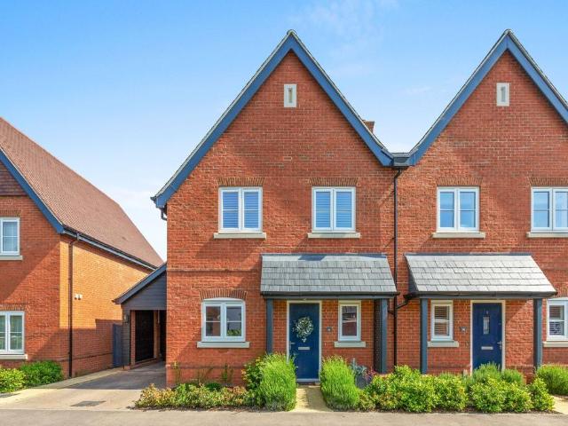 4 bedroom semi detached house for sale