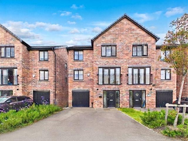 4 bedroom semi detached house for sale