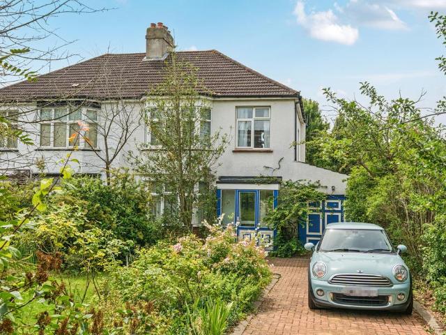 4 bedroom semi detached house for sale
