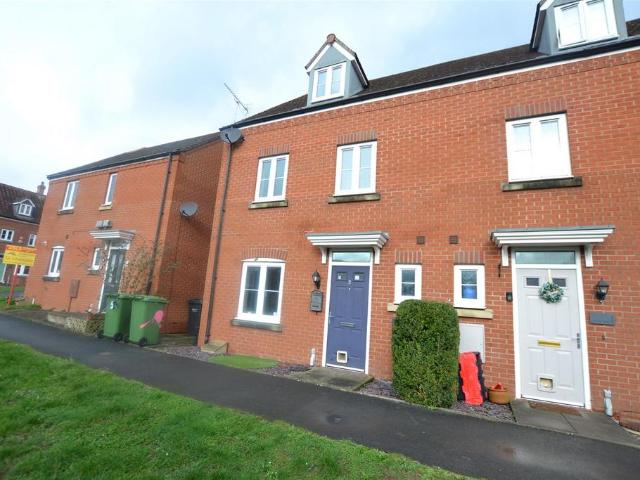 4 bedroom semi detached house for sale