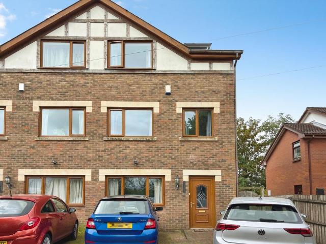 4 bedroom semi detached house for sale