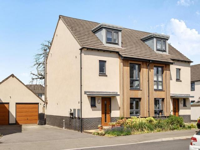 4 bedroom semi detached house for sale