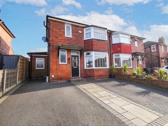 4 bedroom semi detached house for sale