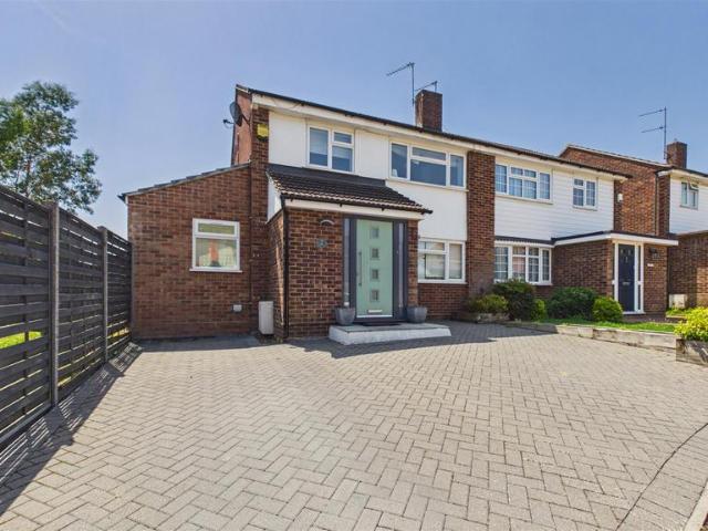 4 bedroom semi detached house for sale
