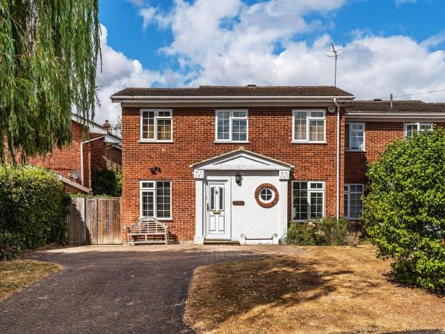 4 bedroom semi detached house for sale