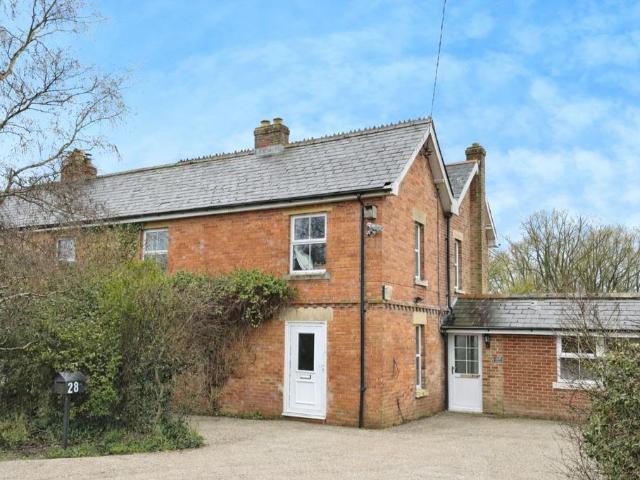 4 bedroom semi detached house for sale
