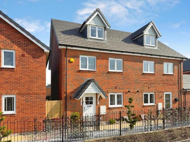 4 bedroom semi detached house for sale