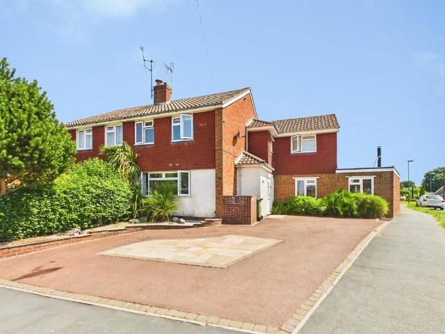 4 bedroom semi detached house for sale