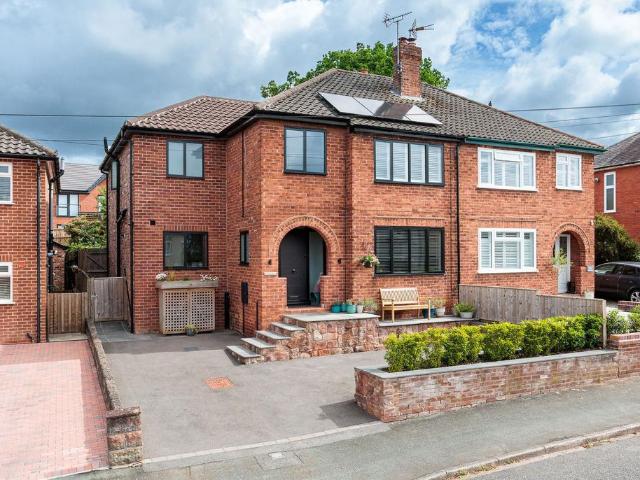 4 bedroom semi detached house for sale