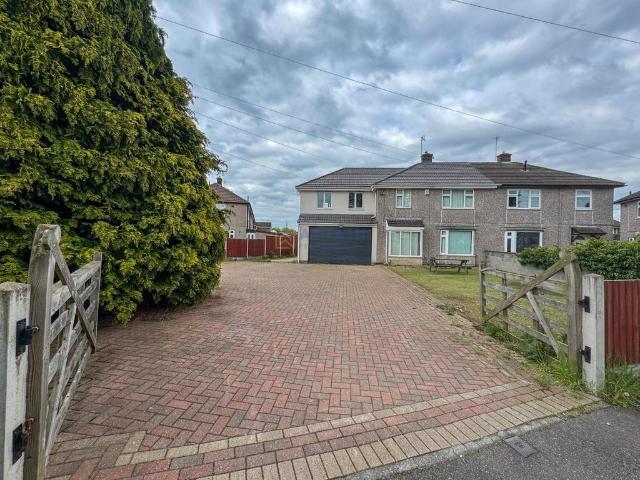 4 bedroom semi detached house for sale