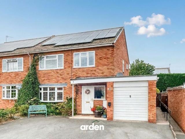 4 bedroom semi detached house for sale