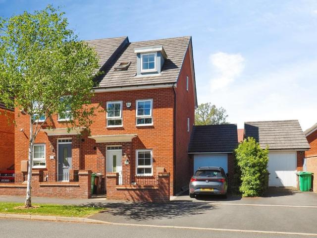 4 bedroom semi detached house for sale