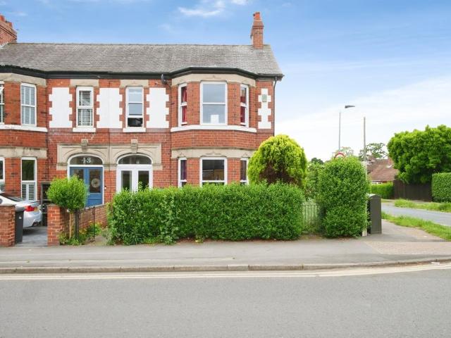 4 bedroom semi detached house for sale