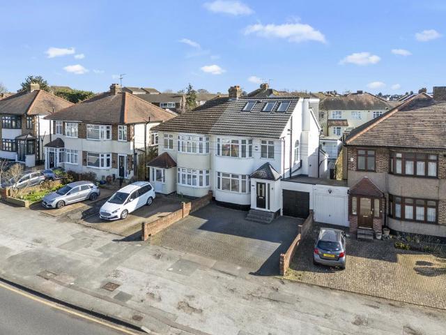 4 bedroom semi detached house for sale
