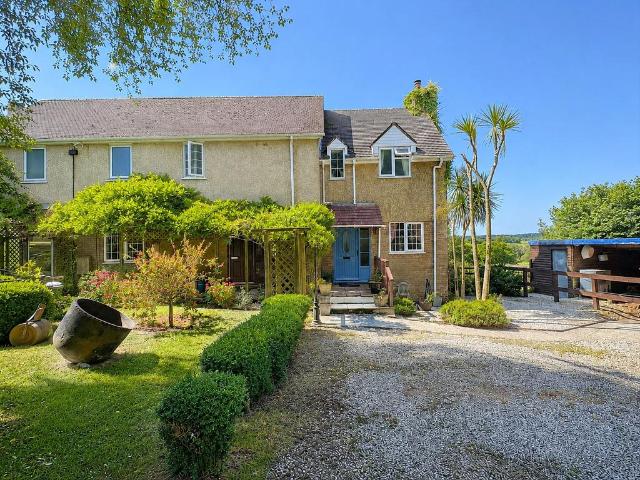 4 bedroom semi detached house for sale