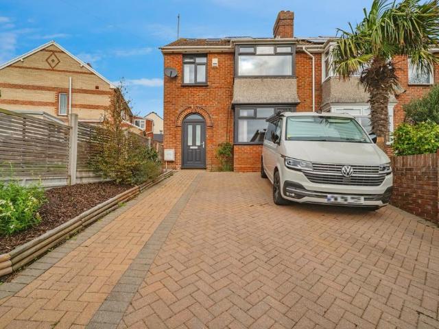 4 bedroom semi detached house for sale
