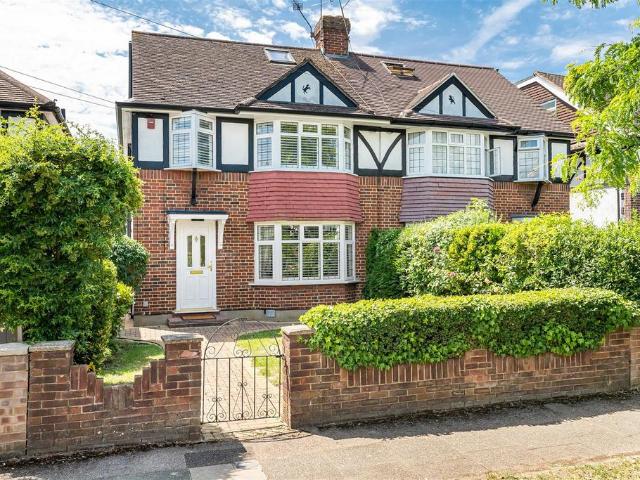 4 bedroom semi detached house for sale