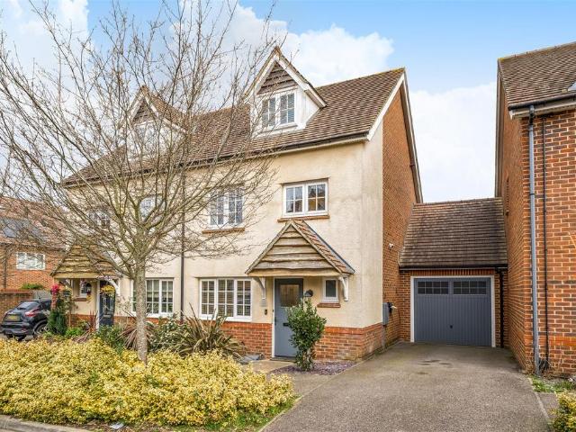 4 bedroom semi detached house for sale