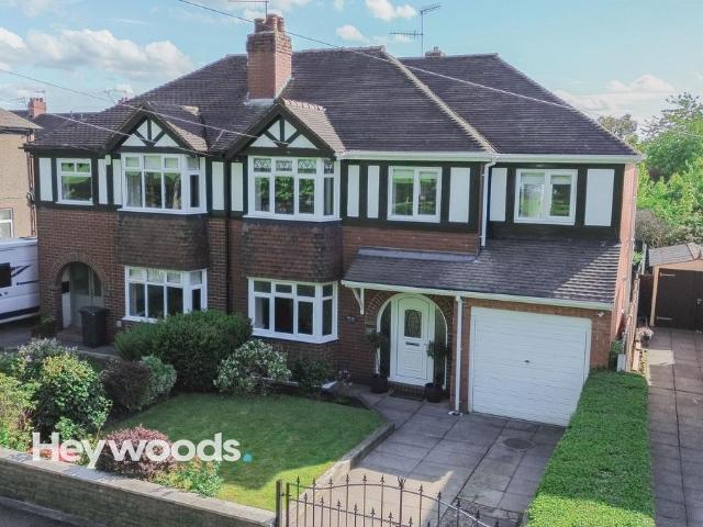 4 bedroom semi detached house for sale
