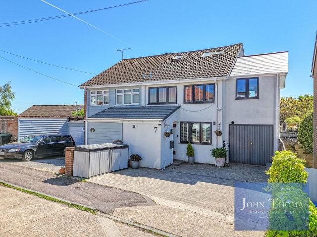 4 bedroom semi detached house for sale