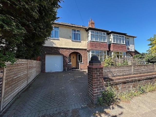 4 bedroom semi detached house for sale
