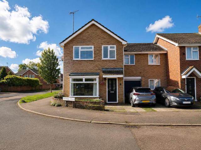 4 bedroom semi detached house for sale