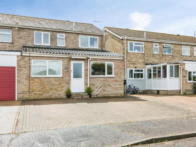4 bedroom semi detached house for sale