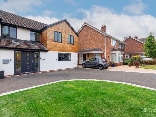 4 bedroom semi detached house for sale