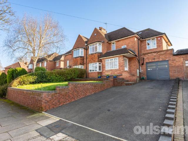 4 bedroom semi detached house for sale