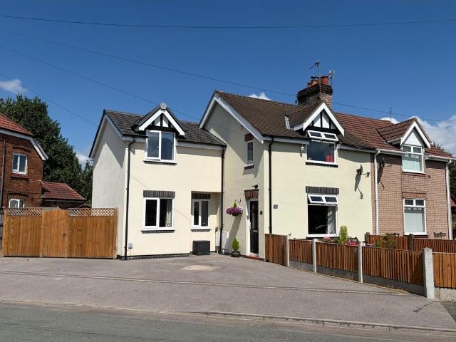 4 bedroom semi detached house for sale