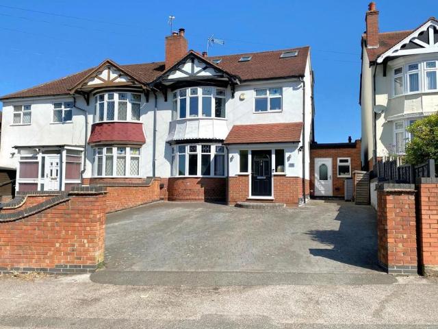 4 bedroom semi detached house for sale