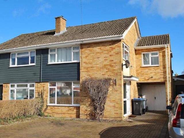 4 bedroom semi detached house for sale