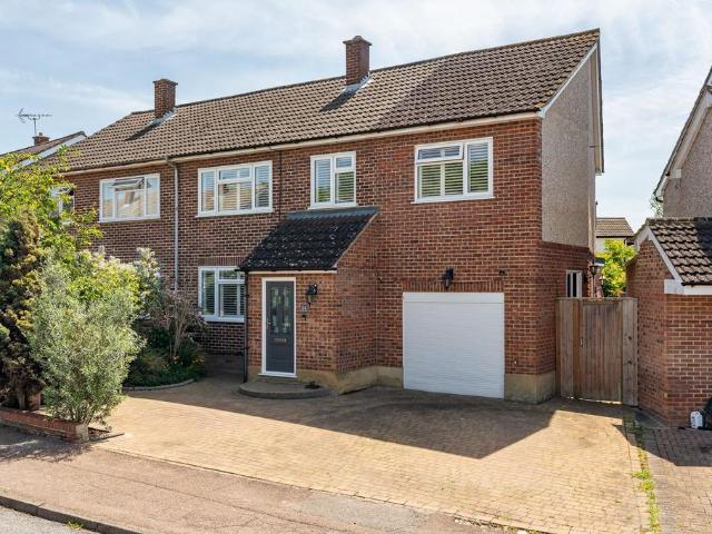 4 bedroom semi detached house for sale