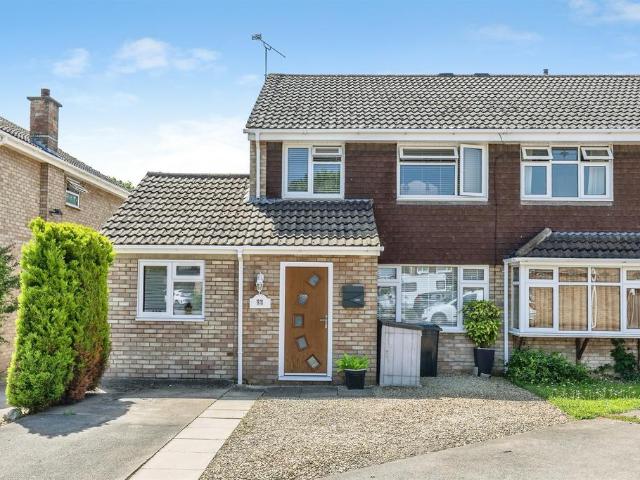 4 bedroom semi detached house for sale