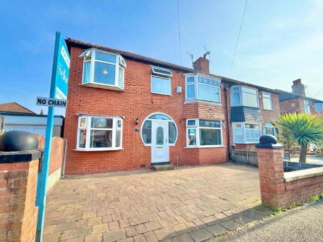 4 bedroom semi detached house for sale