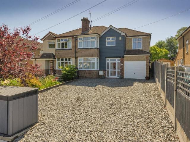 4 bedroom semi detached house for sale
