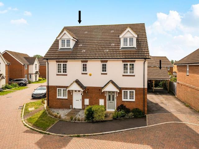 4 bedroom semi detached house for sale
