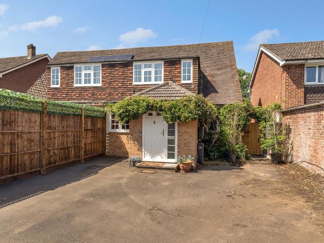 4 bedroom semi detached house for sale
