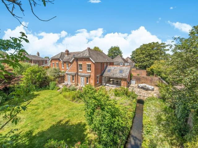 4 bedroom semi detached house for sale