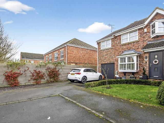 4 bedroom semi detached house for sale