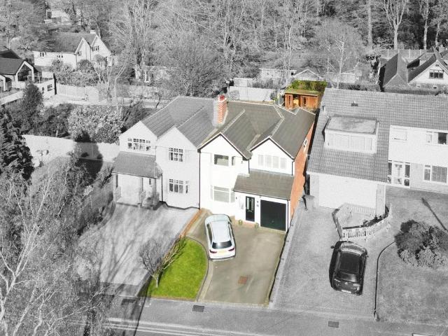 4 bedroom semi detached house for sale