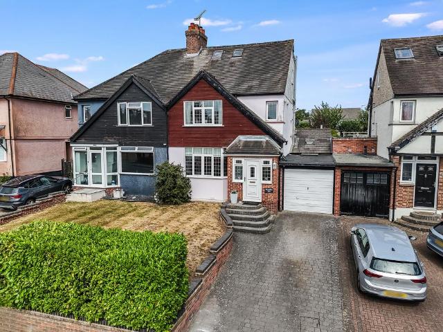 4 bedroom semi detached house for sale