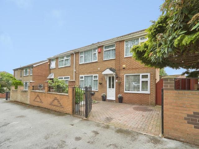 4 bedroom semi detached house for sale