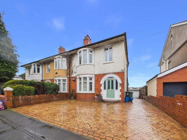 4 bedroom semi detached house for sale