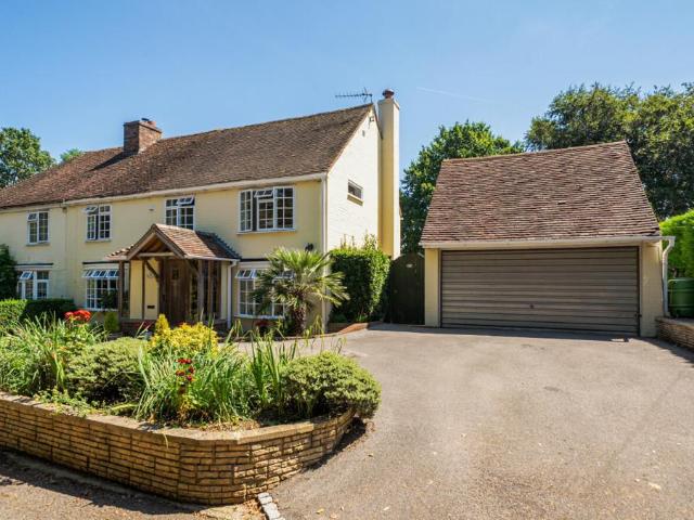 4 bedroom semi detached house for sale