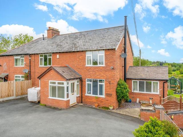4 bedroom semi detached house for sale