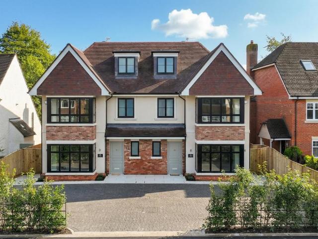 4 bedroom semi detached house for sale