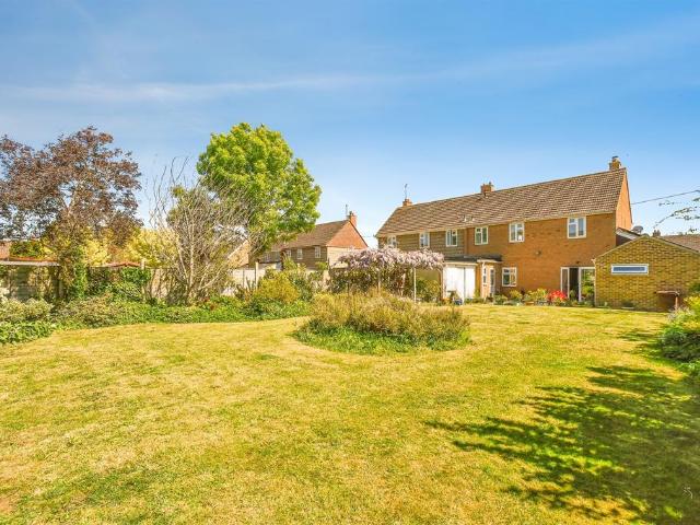 4 bedroom semi detached house for sale